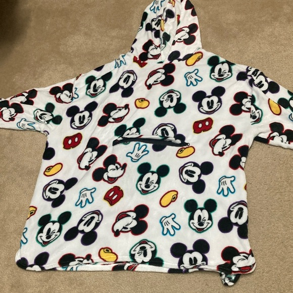 Disney | Intimates & Sleepwear | Disney White And Black Mickey Mouse ...